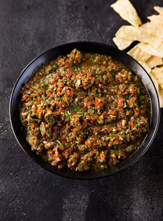 5 Minute Fresh Salsa | A Zesty Bite