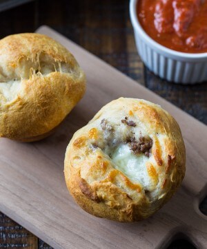 Stuffed Pizza Popovers | A Zesty Bite